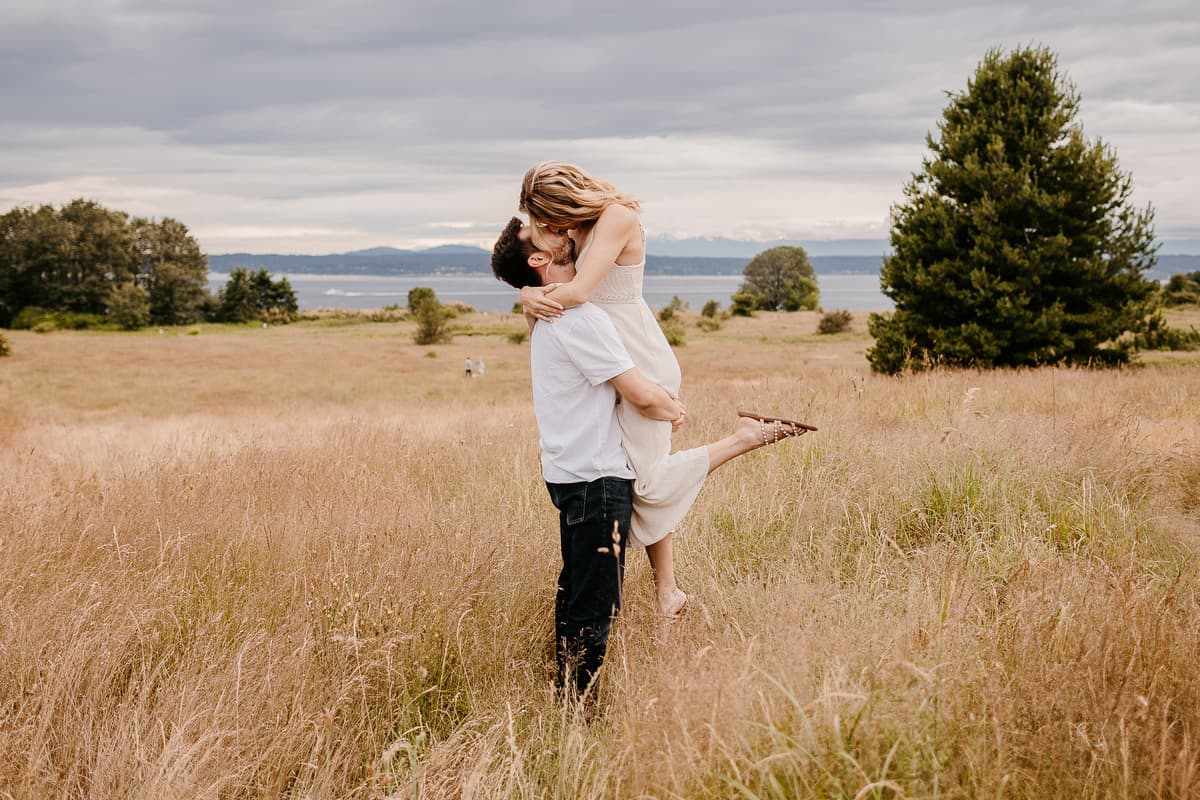 Engagement Photo Locations In Seattle | Discovery Park | Tiara and Ross ...